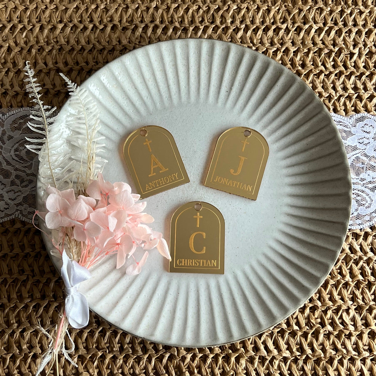Acrylic Arch tags For favours | Baptism | Easter | Confirmation ...